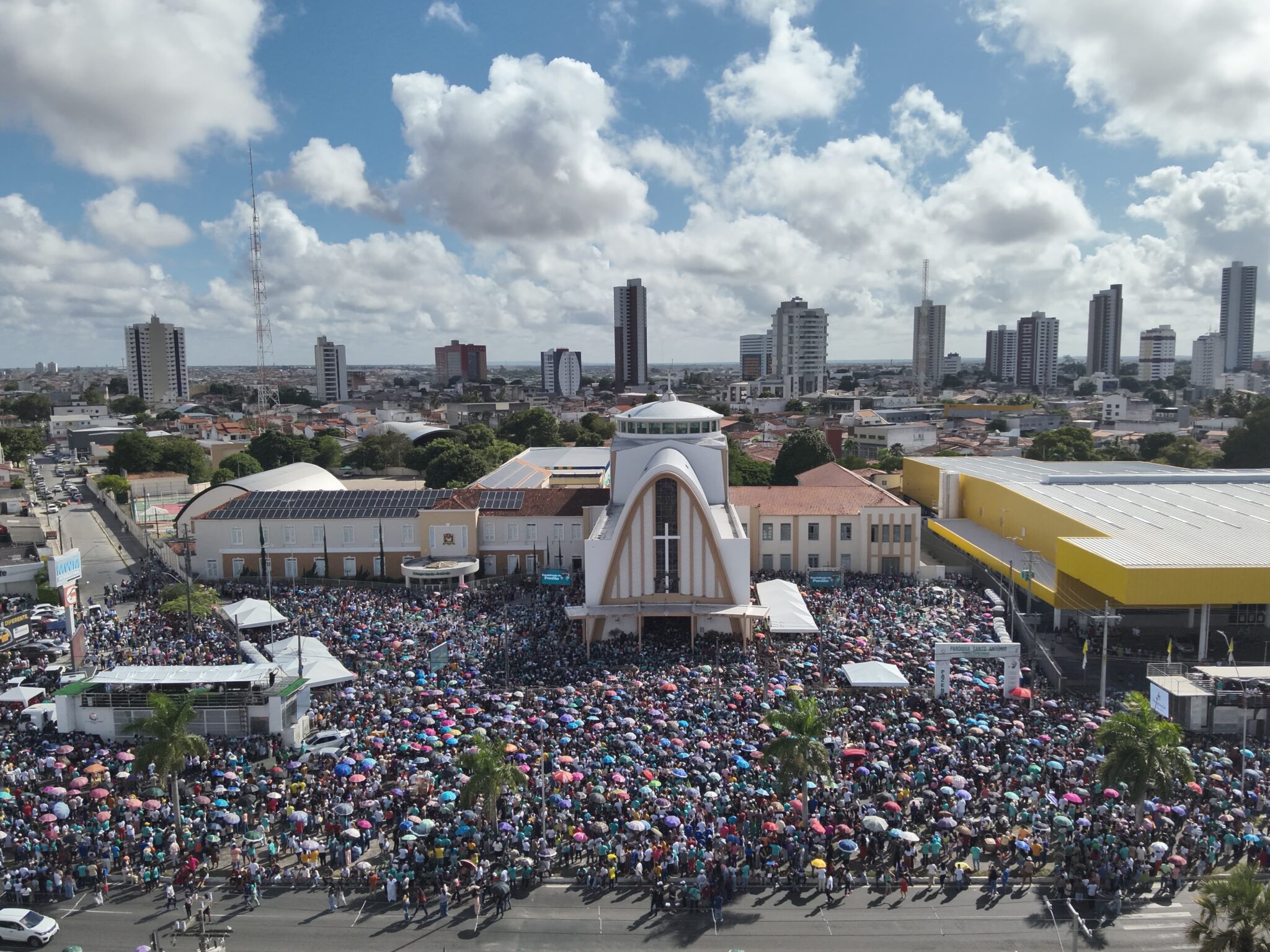 Dom Zanoni apresenta tema, data e percurso da Caminhada do Perdão 2026